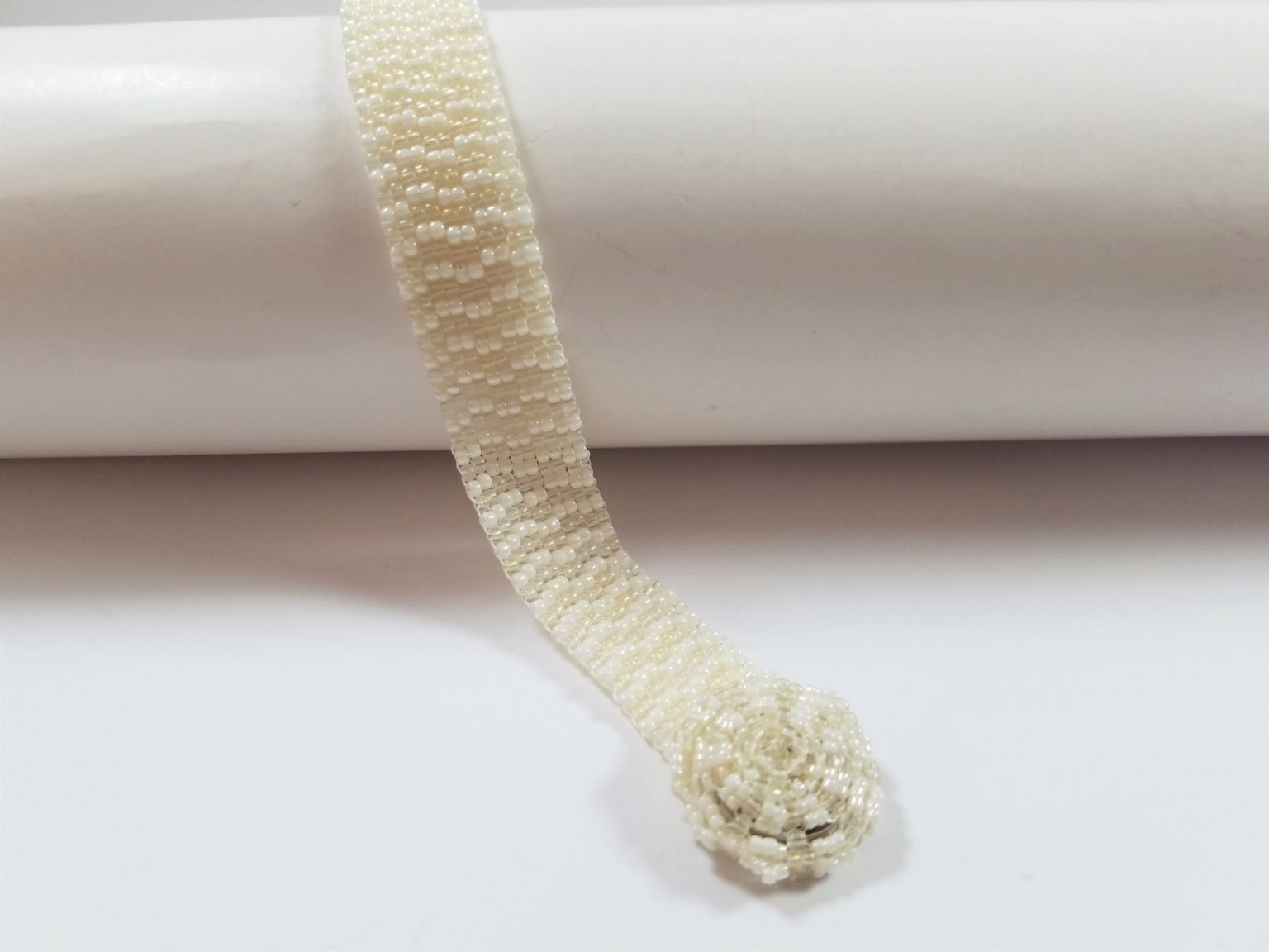 Bead Weaving 101 – Peyote Stitch Basics – Circular Peyote – The ...