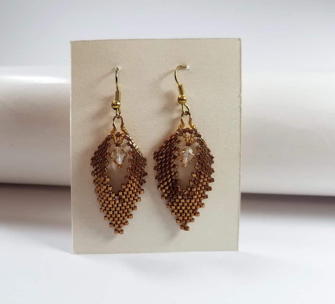 Bead Weaving 101 – Needles and Threads – The Alluring Bead Boutique