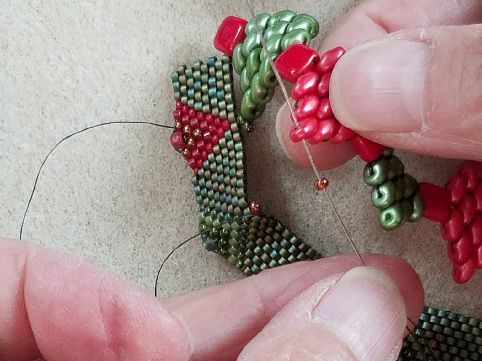 Ruffled Peyote Cuff Bracelet – Connecting the Bands and the Center ...
