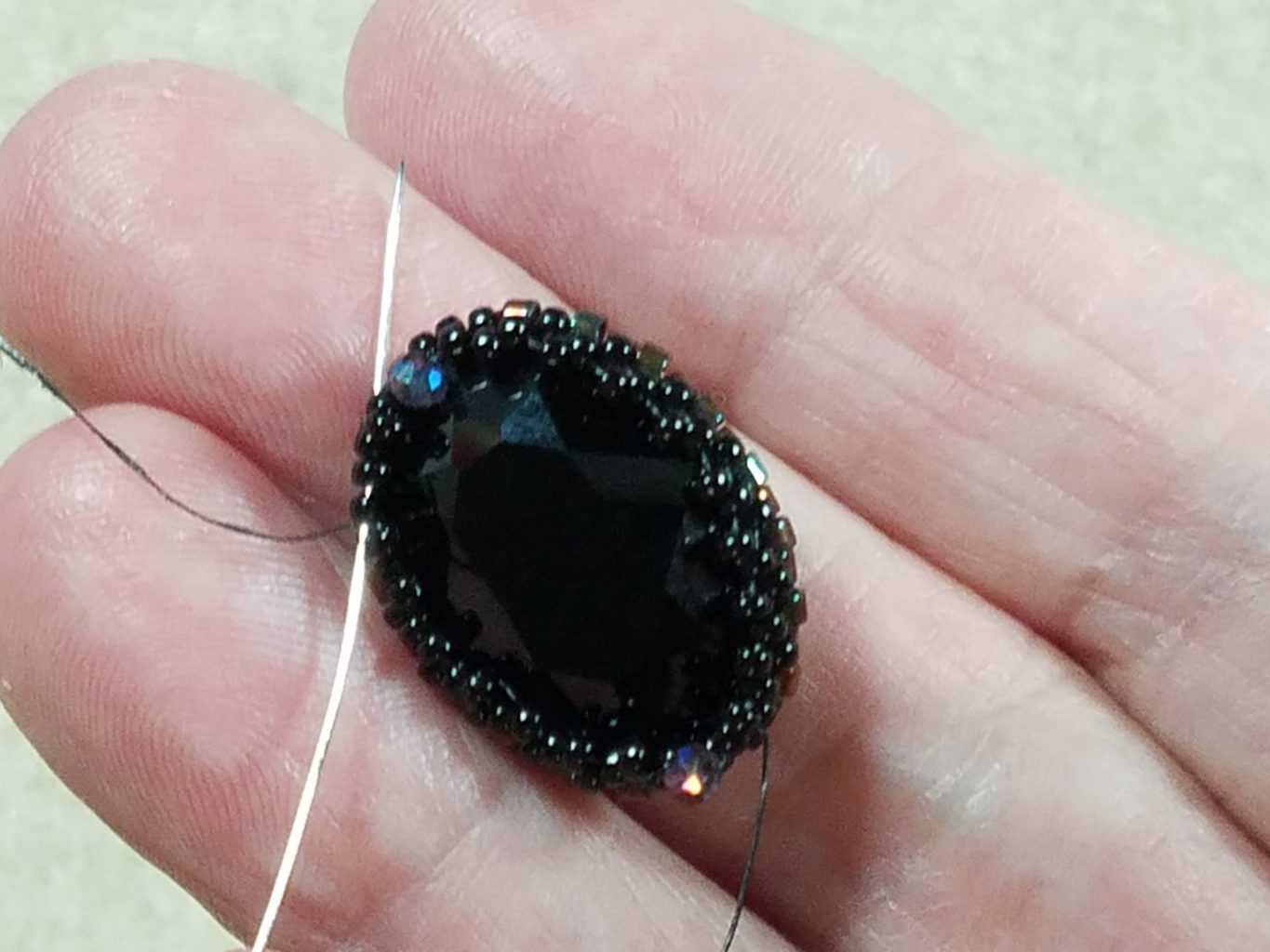 Bead Weaving 101 – Advanced Peyote – Oval Bezels – The Alluring Bead ...