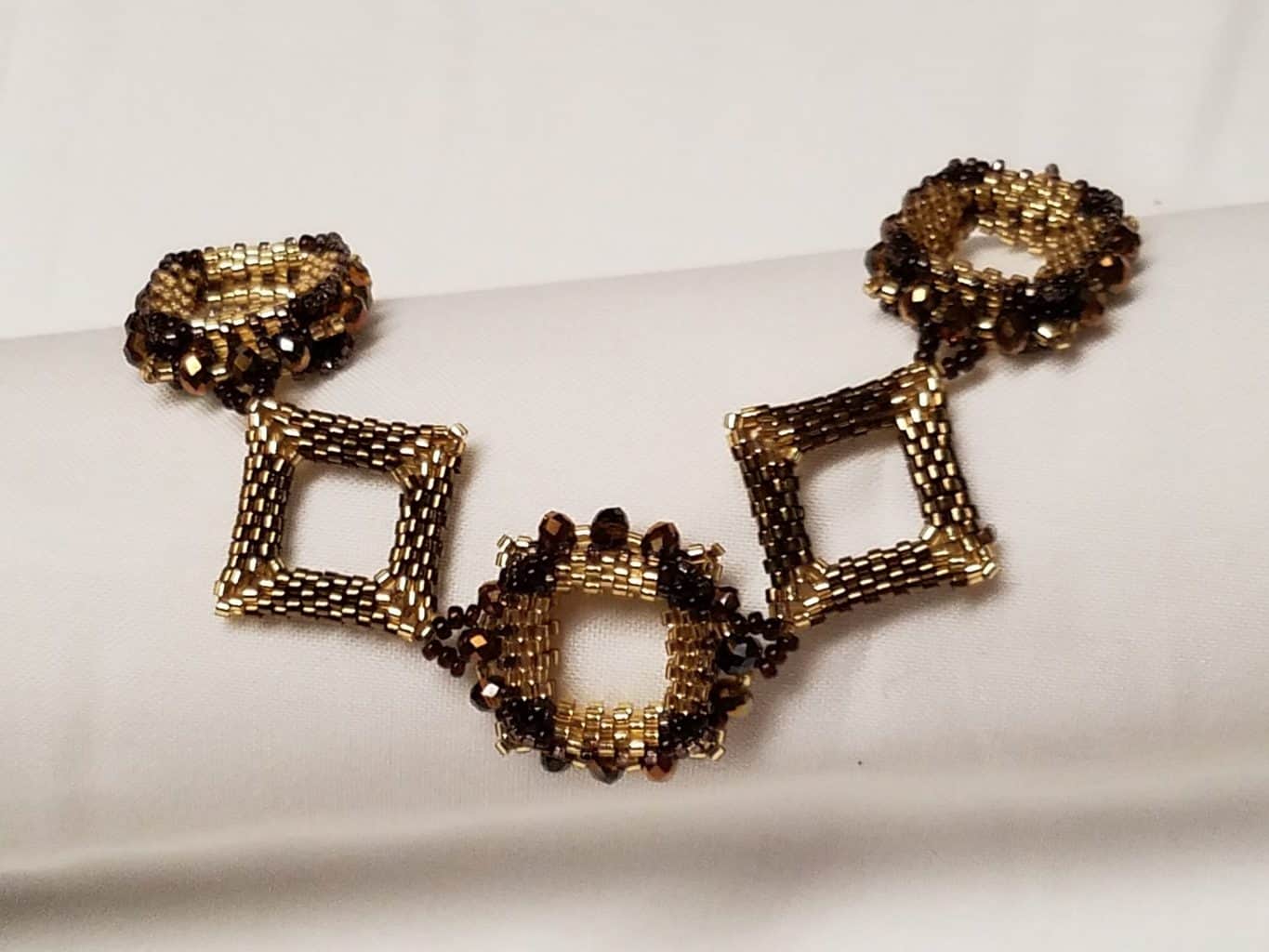 Bead Weaving 101 – Herringbone Stitch with Bead Variations – The ...