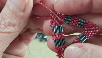 Totally Tubular Peyote Triangles Tutorial Part 2 – The Alluring Bead ...