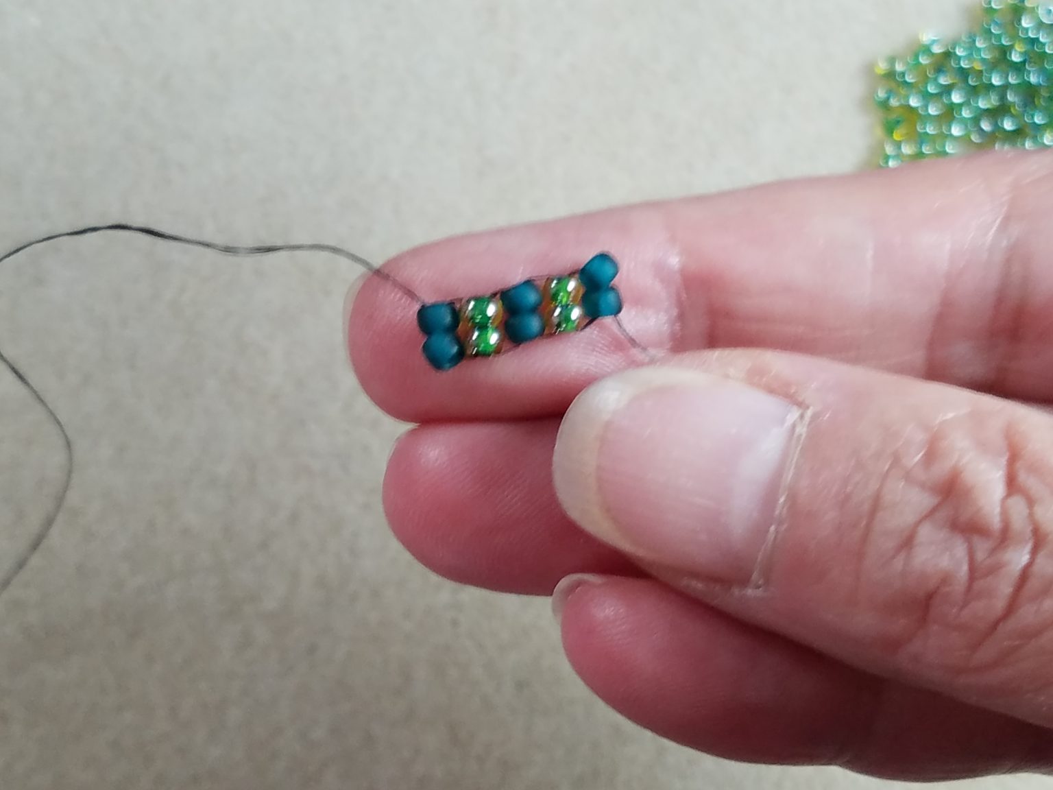 Bead Weaving 101 – Flat Herringbone Stitch – Odd Count on an Outer ...