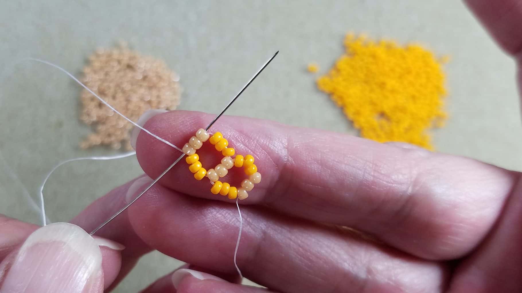 Bead Weaving 101 – Right Angle Weave Part 2 – Multiple Beads and Rows ...